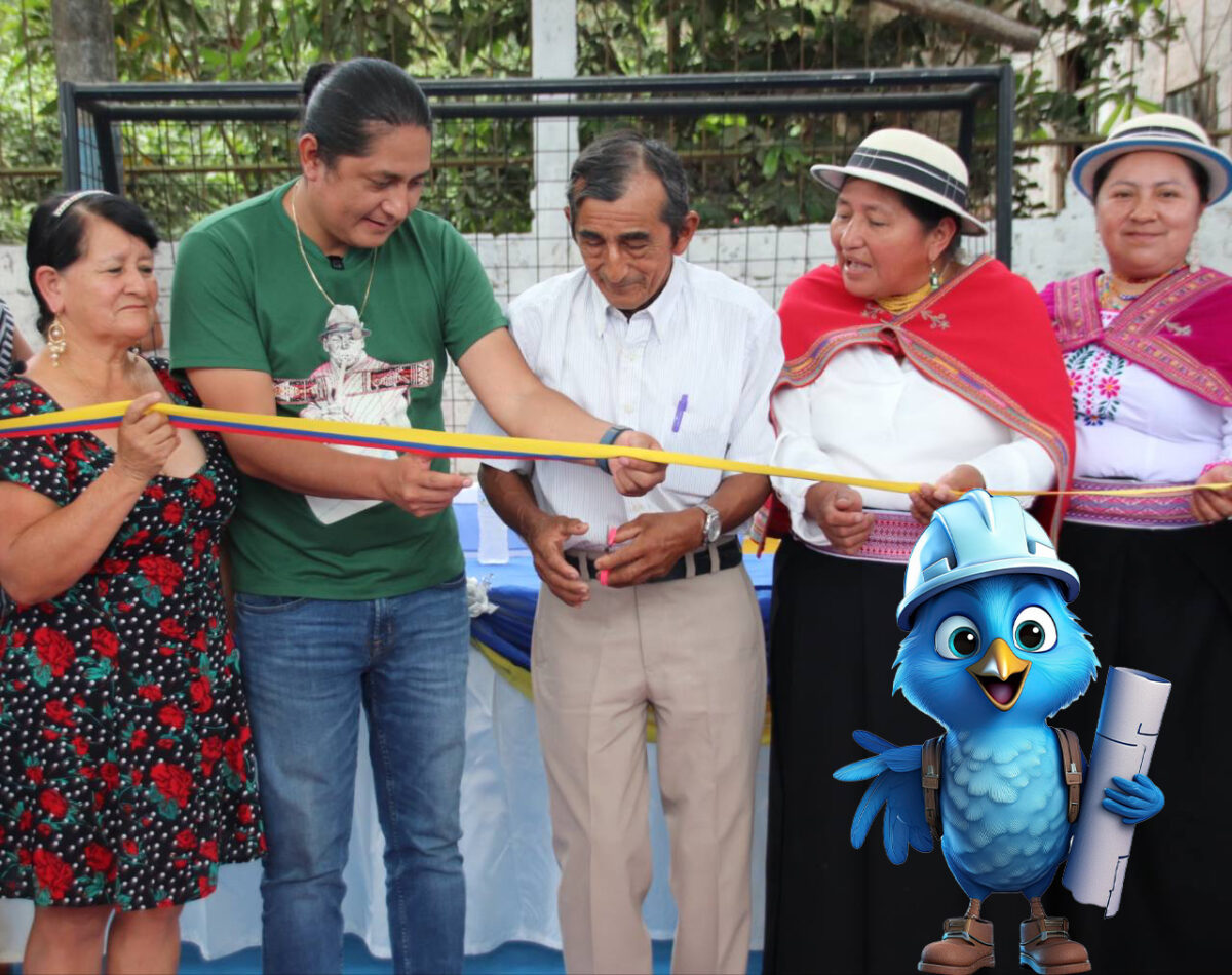 NUEVA CUBIERTA MULTIFUNCIONAL EN EL ARENAL, SAN LUIS DE PAMBIL - Guaranda